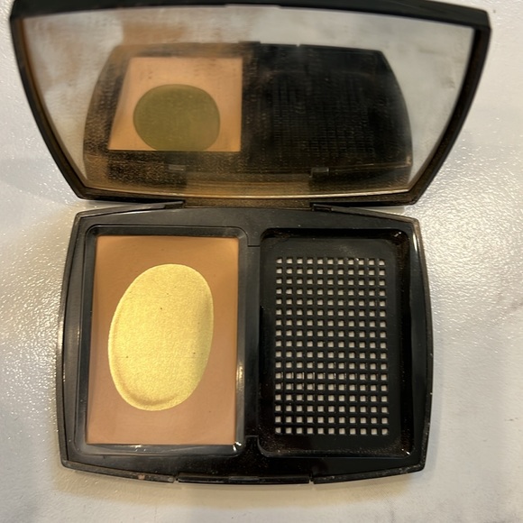 CHANEL | Makeup | Chanel Medium Beige Powder | Poshmark